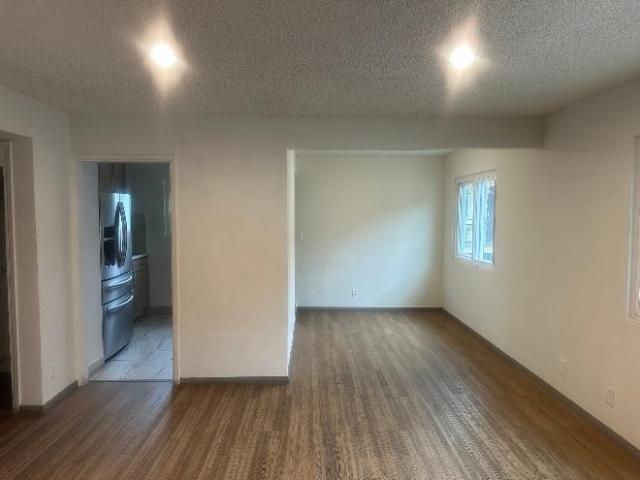3 Br, 1 bath, Condo 1315 1/2 W 97th St