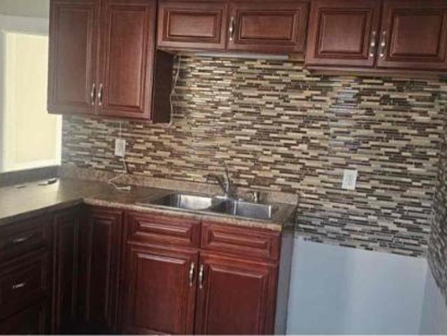 3 Br, 1 bath, Condo 131 Fort Pleasant Ave