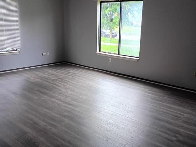 3 Br, 1 bath, Condo 1331Thurston St