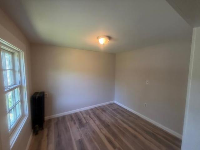 3 Br, 1 bath, Condo 1382 Hope St