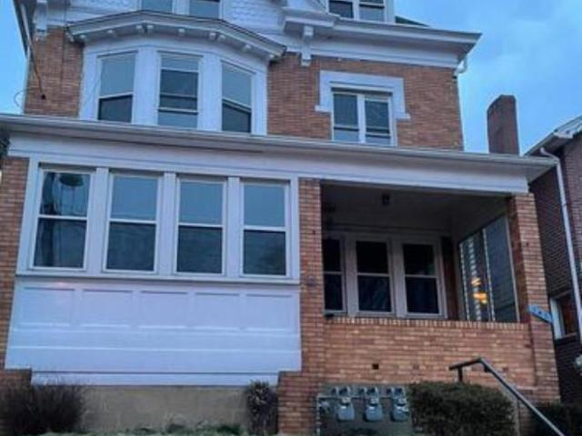 3 Br, 1 bath, Condo 141 S Bryant Ave