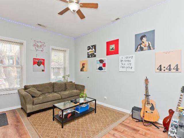 3 Br, 1 bath, Condo 1431 West Flourney