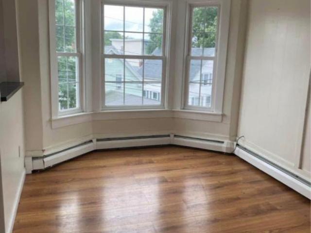 3 Br, 1 bath, Condo 14 Pine St