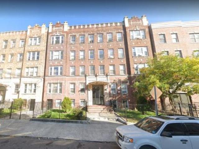 3 Br, 1 bath, Condo 150 Belmont Ave