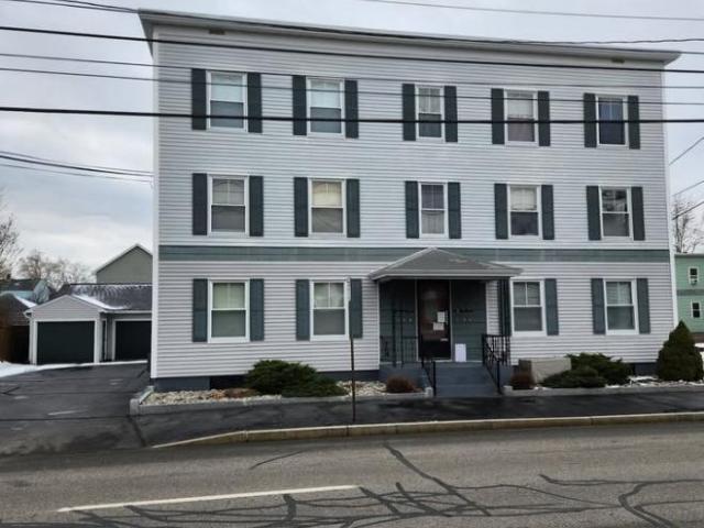 3 Br, 1 bath, Condo 152 Maple St