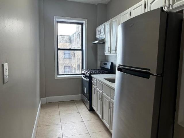 3 Br, 1 bath, Condo 157 S Harrison