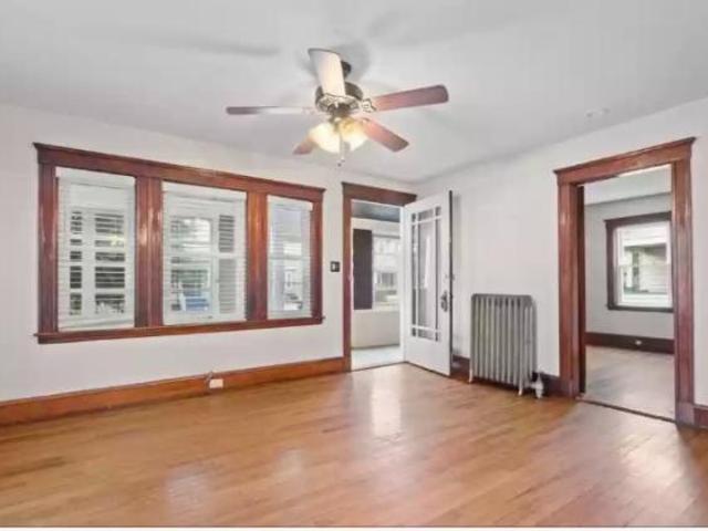 3 Br, 1 bath, Condo 15 Ring Ave