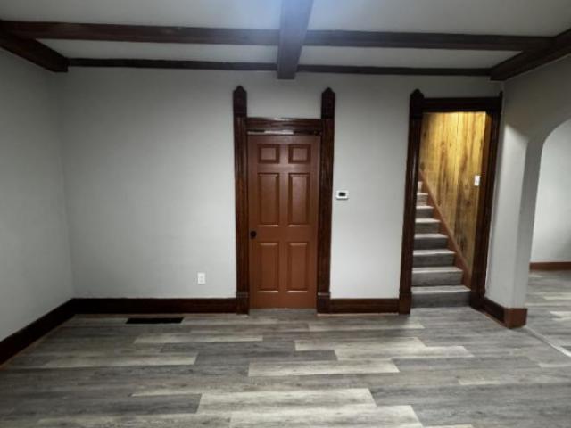 3 Br, 1 bath, Condo 164 N Miami Road