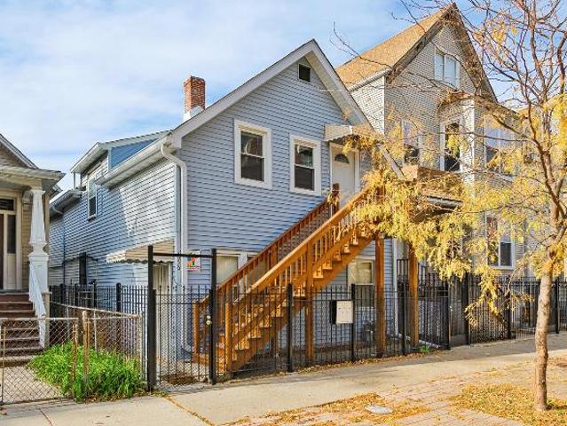 3 Br, 1 bath, Condo 1720 N St Louis Ave