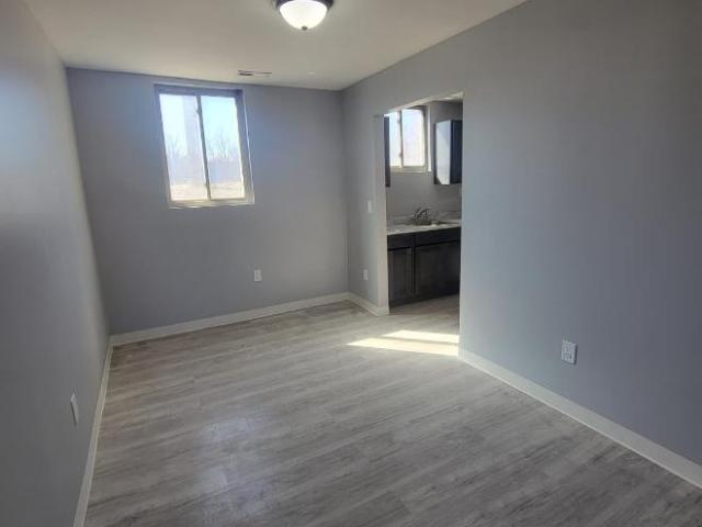 3 Br, 1 bath, Condo 1804 North James H Mcgee Blvd