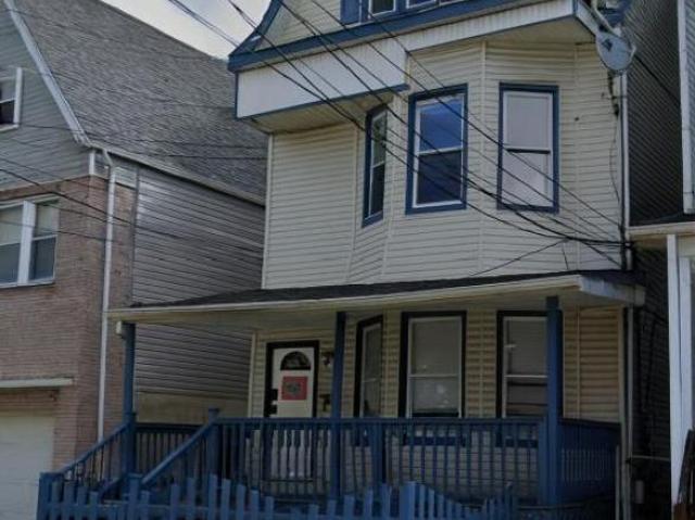 3 Br, 1 bath, Condo 182 Seymour Ave