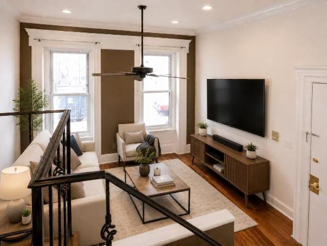 3 Br, 1 bath, Condo 1830 Green St