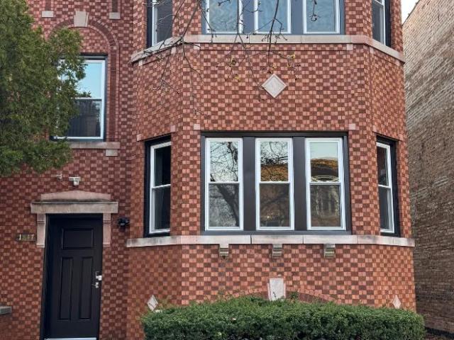 3 Br, 1 bath, Condo 1847 Gunderson Avenue