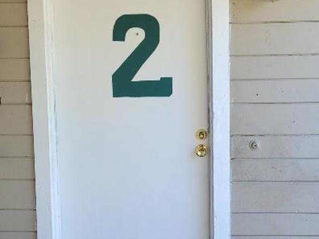 3 Br, 1 bath, Condo 1852 Robin Ln