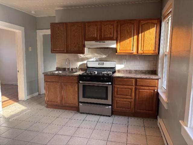 3 Br, 1 bath, Condo 18 Esther St