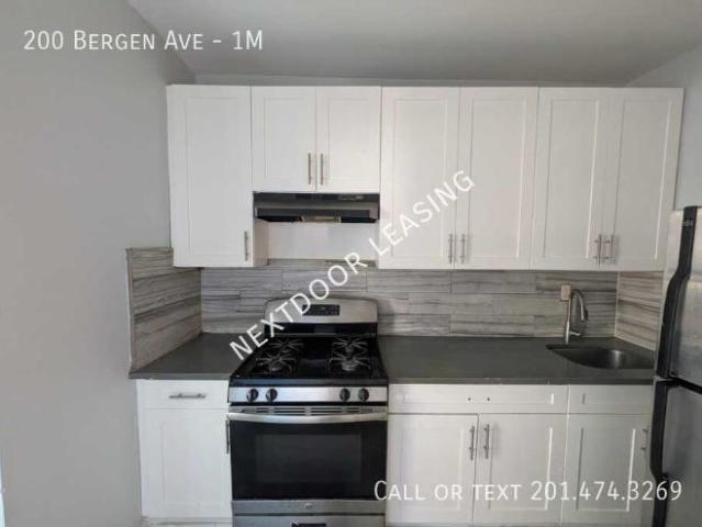 3 Br, 1 bath, Condo 200 Bergen Ave