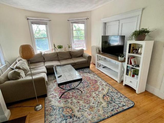 3 Br, 1 bath, Condo 201 Rawson Rd