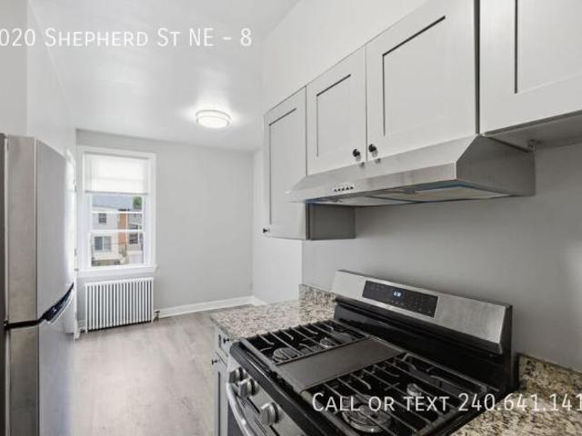 3 Br, 1 bath, Condo 2020 Shepherd St NE