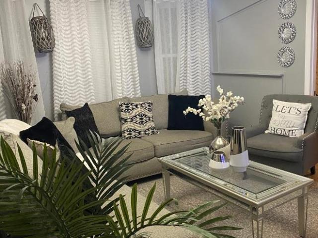 3 Br, 1 bath, Condo 205 207 High St