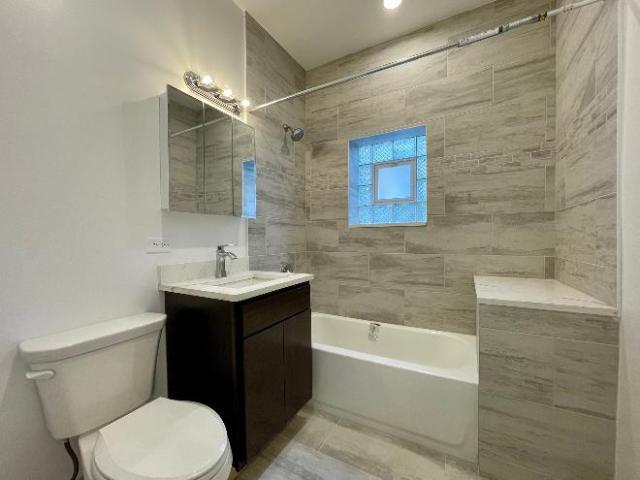 3 Br, 1 bath, Condo 2143 North Keystone Avenue