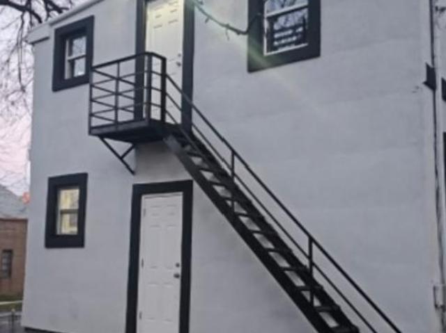 3 Br, 1 bath, Condo 21 Oak St