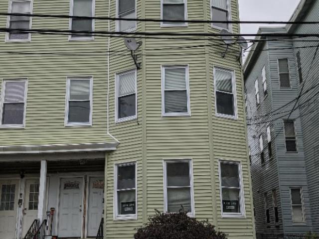 3 Br, 1 bath, Condo 21 Rossmore St