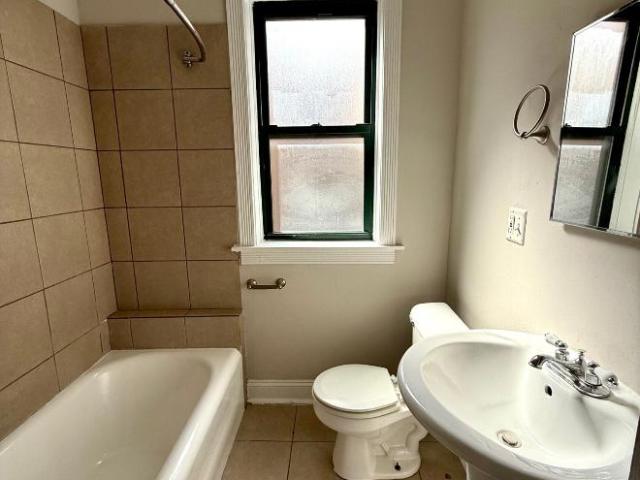 3 Br, 1 bath, Condo 2211 East 69th St