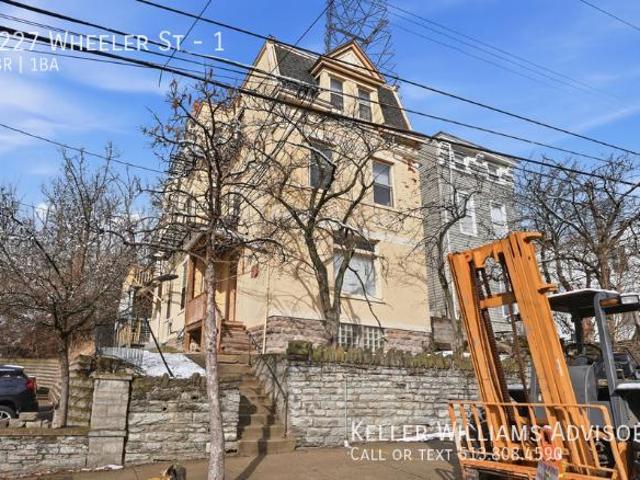 3 Br, 1 bath, Condo 2227 Wheeler St