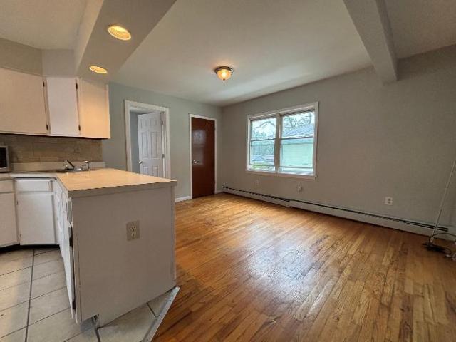 3 Br, 1 bath, Condo 226 Gordon St
