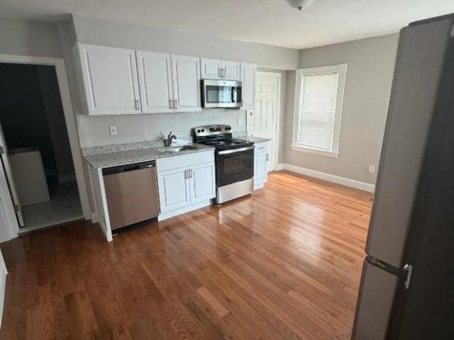 3 Br, 1 bath, Condo 22 Lodi St