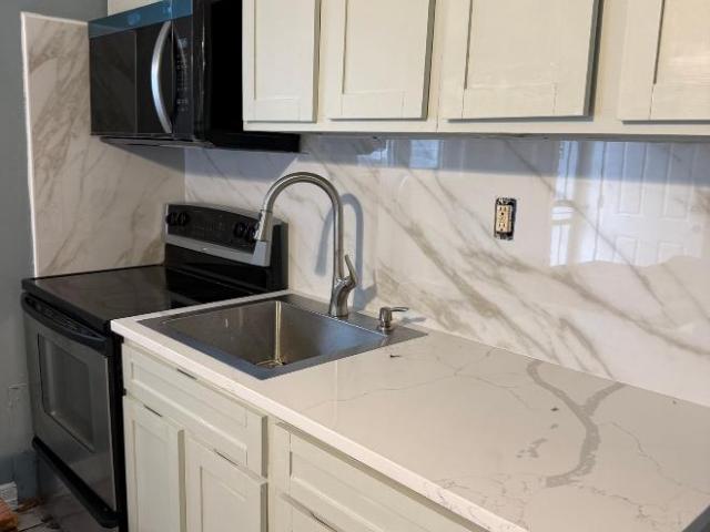 3 Br, 1 bath, Condo 27 E Meehan Ave