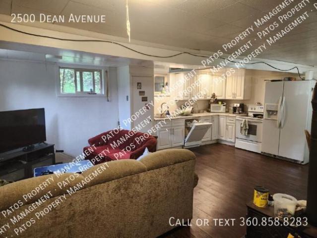 3 Br, 1 bath, Condo 2500 Dean Avenue