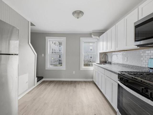 3 Br, 1 bath, Condo 255 Rodman St