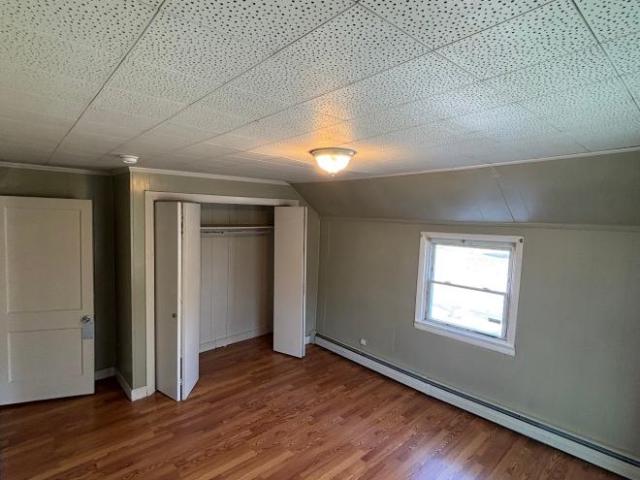 3 Br, 1 bath, Condo 2578 Hotel Rd