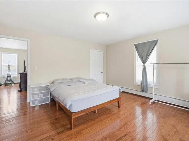 3 Br, 1 bath, Condo 25 East St
