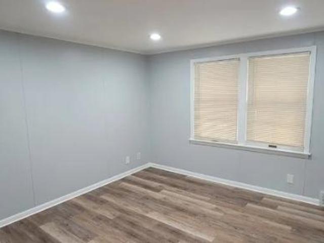 3 Br, 1 bath, Condo 2612 Warrensville Center Rd