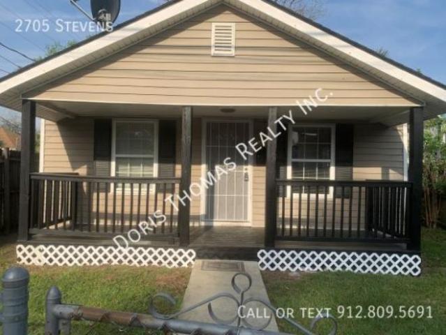 3 Br, 1 bath, Condo 2705 Stevens