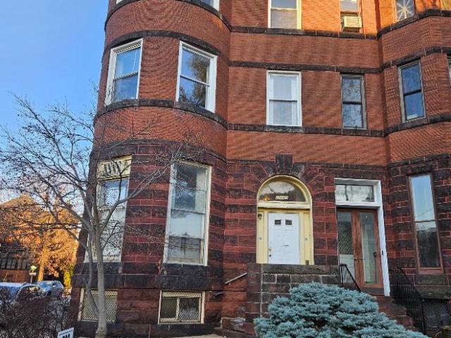 3 Br, 1 bath, Condo 2843 Saint Paul St 3