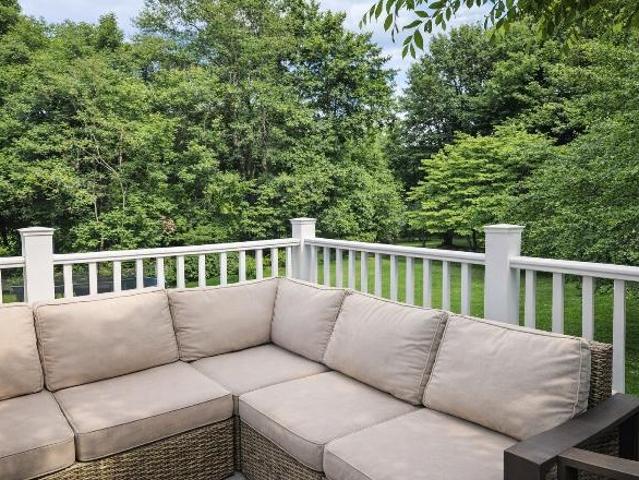 3 Br, 1 bath, Condo 29 Woodland Road