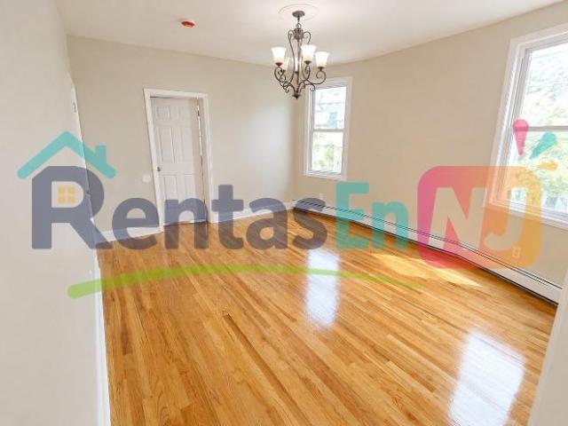 3 Br, 1 bath, Condo 29 Baldwin Ave
