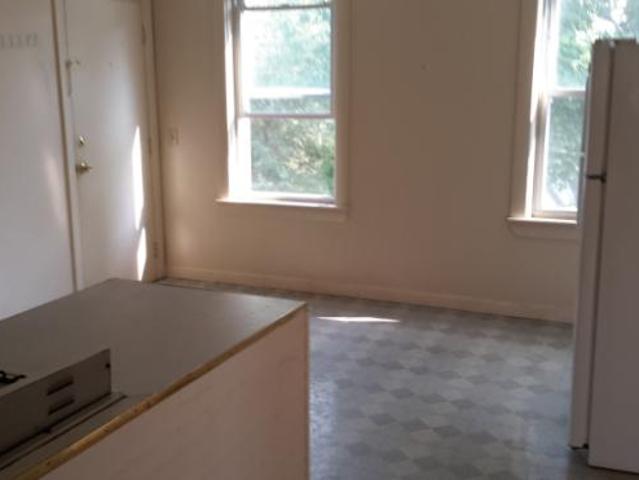 3 Br, 1 bath, Condo 2 Sudbury Ct