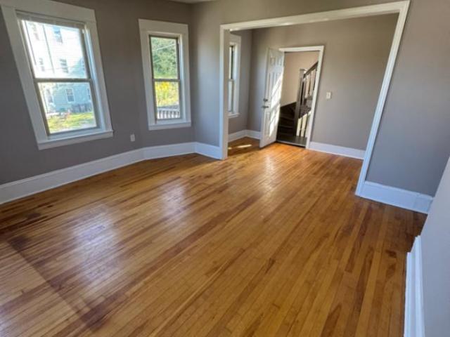 3 Br, 1 bath, Condo 2 Wilkinson St
