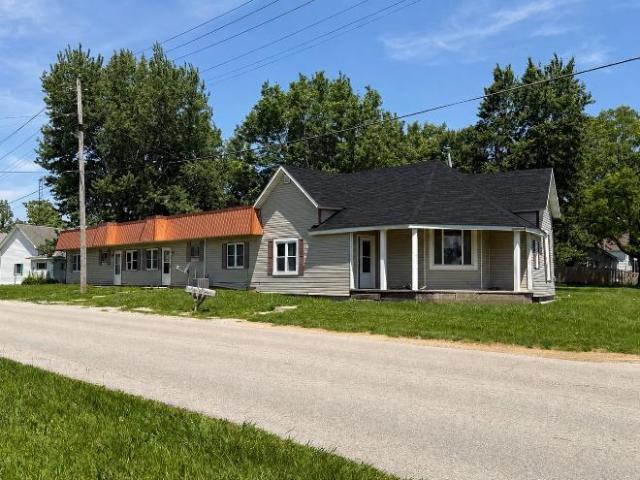 3 Br, 1 bath, Condo 300 W Indiana Ave