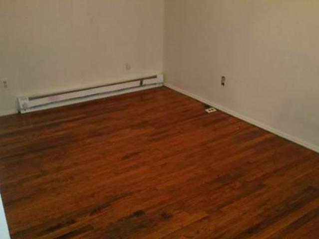 3 Br, 1 bath, Condo 3019 Bracken Woods Ln
