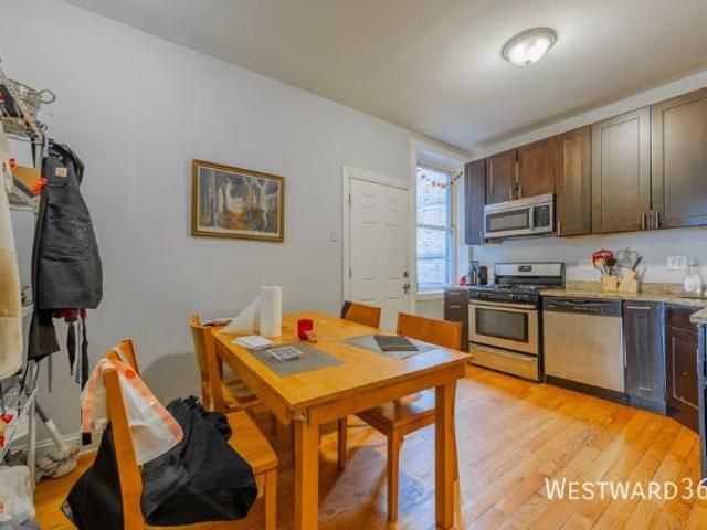 3 Br, 1 bath, Condo 3025 W Diversey