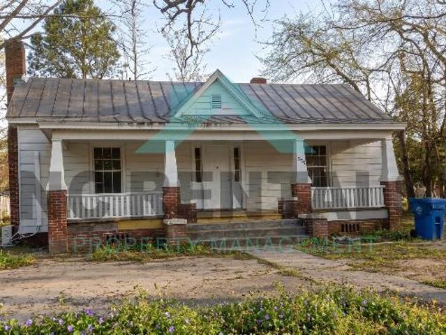 3 Br, 1 bath, Condo 305 N Parker St