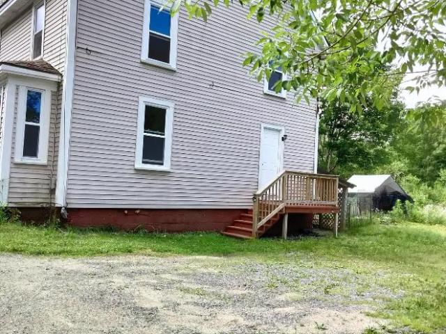 3 Br, 1 bath, Condo 308 Nh Route 119 West