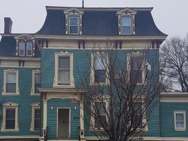 3 Br, 1 bath, Condo 30 May St