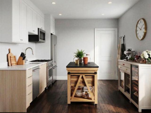 3 Br, 1 bath, Condo 3107 North Harding Avenue