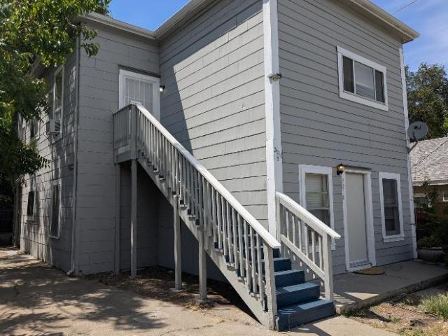 3 Br, 1 bath, Condo 3210 40th St
